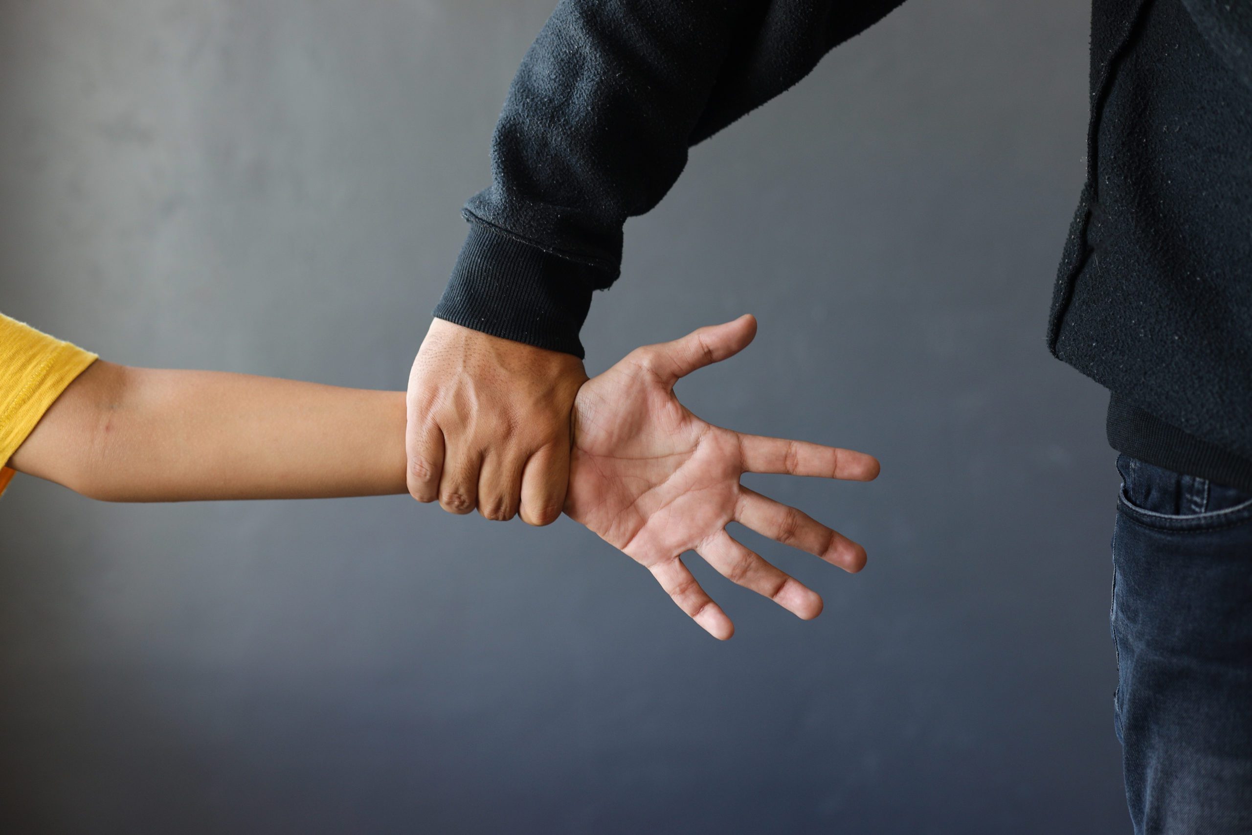 Les violences intrafamiliales - ACTION ENFANCE Les violences intrafamiliales - ACTION ENFANCE
